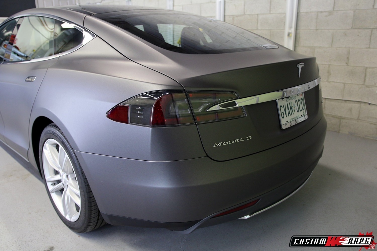 Tesla Model S Matte Dark Grey - CUSTOMWRAPS.CA
