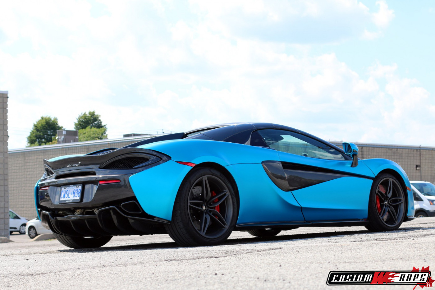 Mclaren S570 Satin Ocean Shimmer - CUSTOMWRAPS.CA
