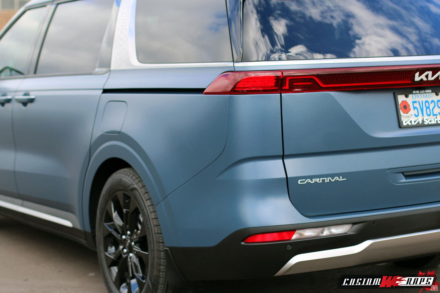 Kia Carnival Satin Thundercloud - CUSTOMWRAPS.CA