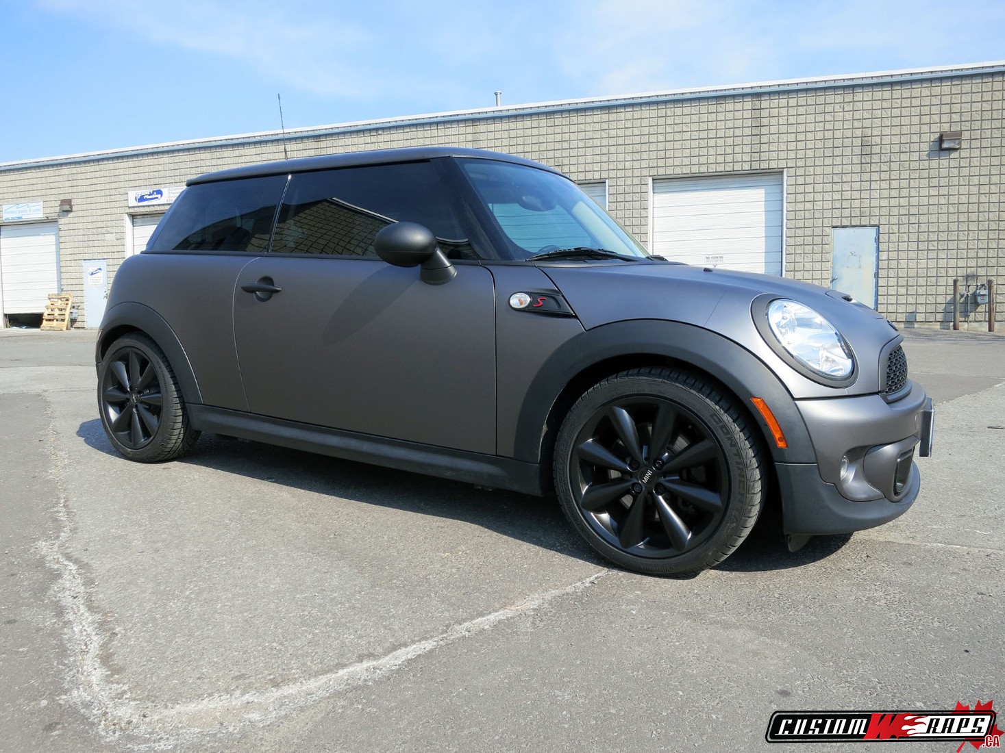 Mini Cooper Matte Dark Grey - CUSTOMWRAPS.CA